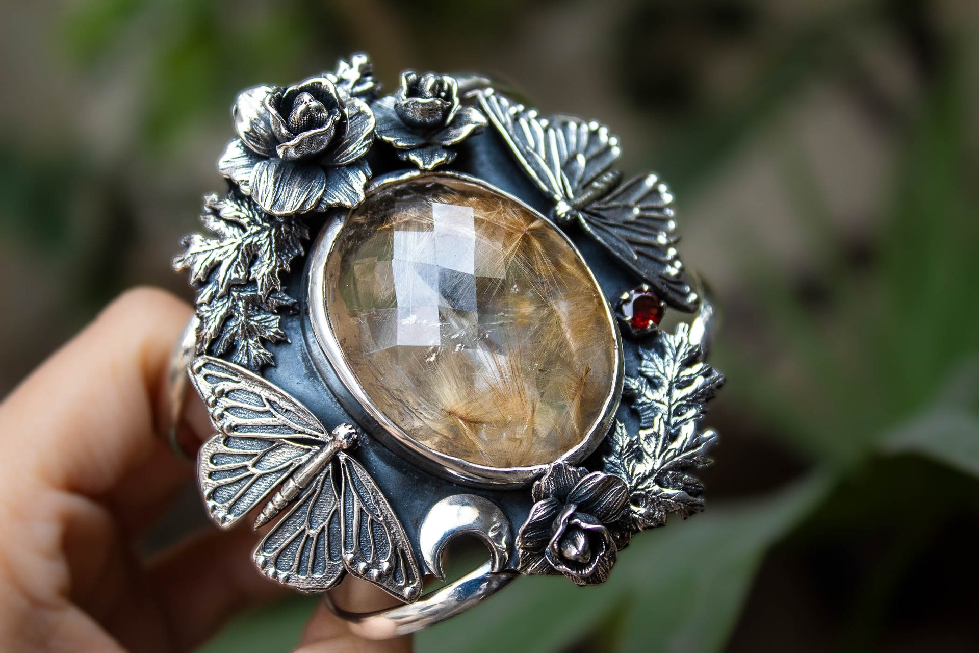 Artisan Elegance Unveiling Unique Handmade Jewelry Creations – Its Ambra